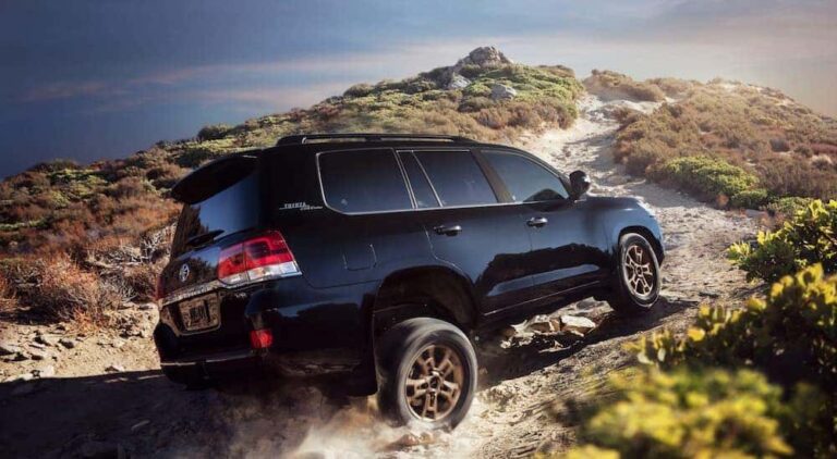 Best Off-Road SUVs 2025 for Adventure: Tested, Trusted, Ready for ...